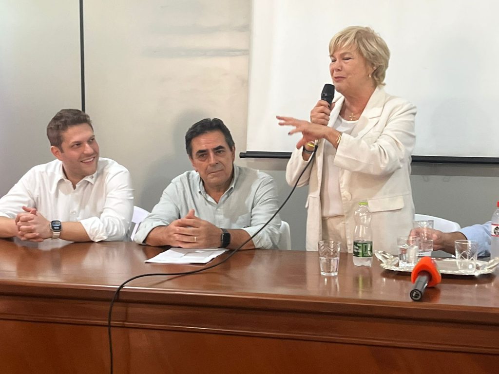 Assinado termo de concessão do campo da Cohab, que passa a pertencer a ...
