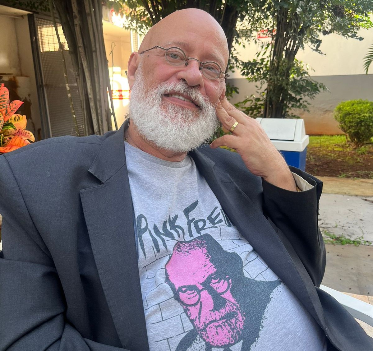 Vídeo: Curta Lavras entrevista o filósofo Luís Felipe Pondé - Curta ...